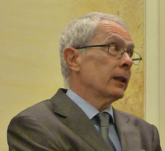Bod Péter Ákos: A politika utánam nyúl › FüHü