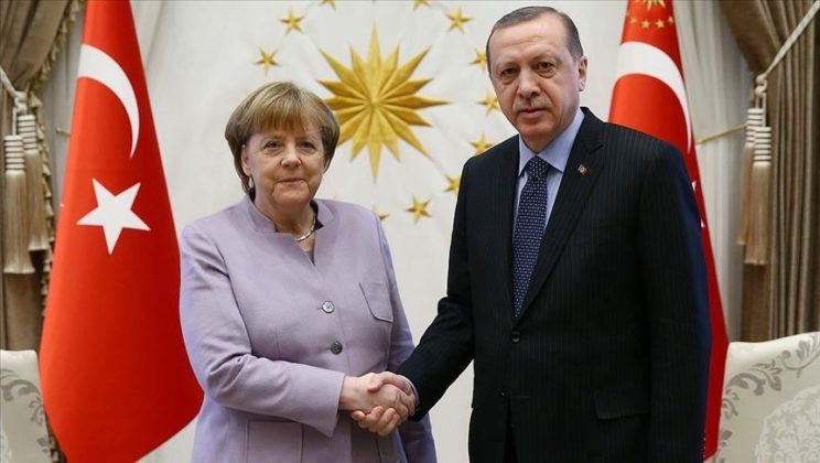 Új Merkel-Erdogan megállapodás a menekültekről › FüHü